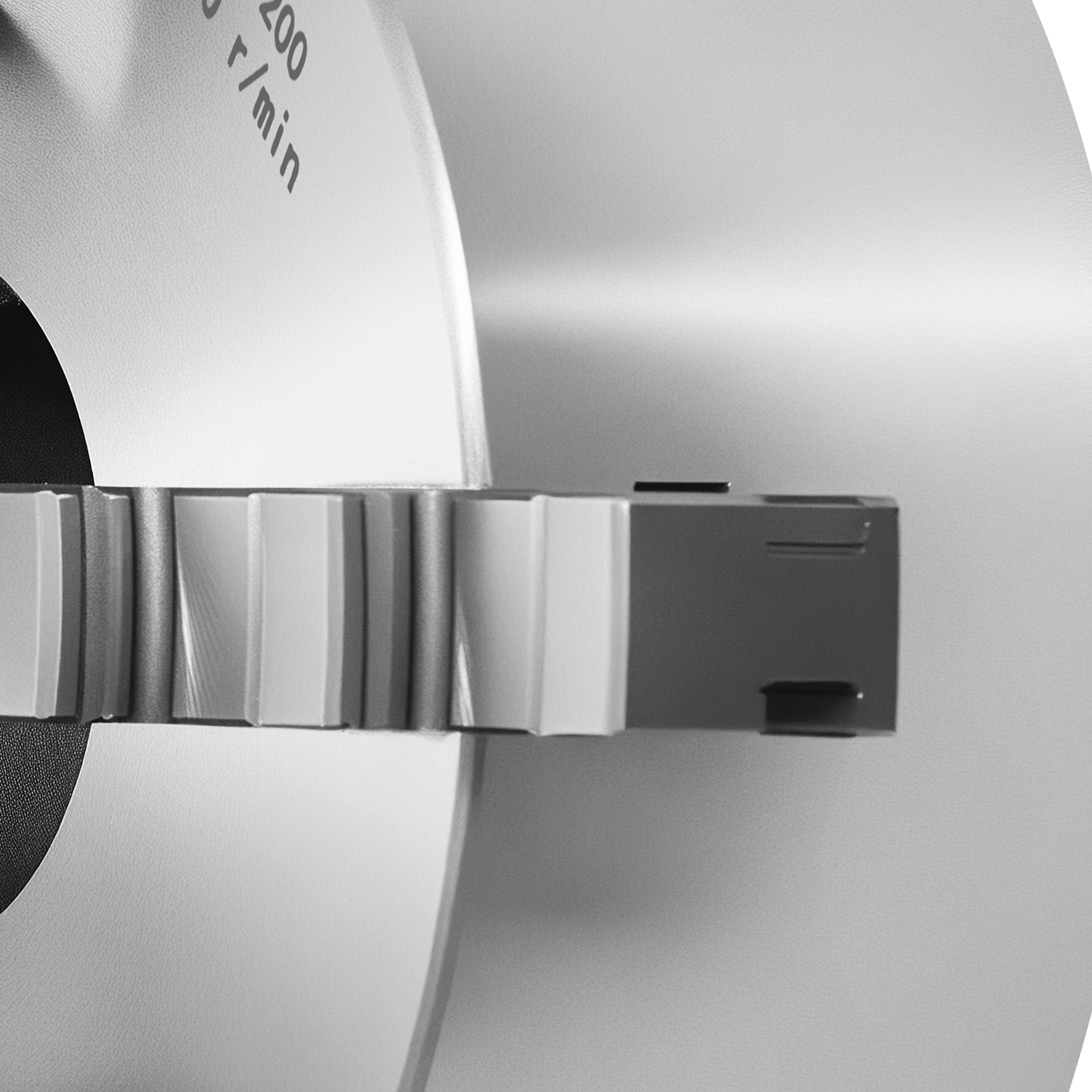 VEVOR 8 in 4-Jaw Self-Centering Lathe Chuck 1 1/2 in-8 Threaded Backing ...